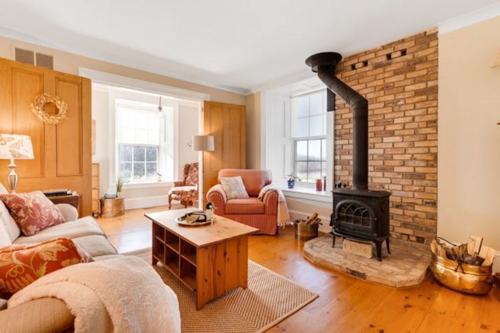 105 Rathwell Rd Perth – Photos – Stone Homes For Sale In Ontario