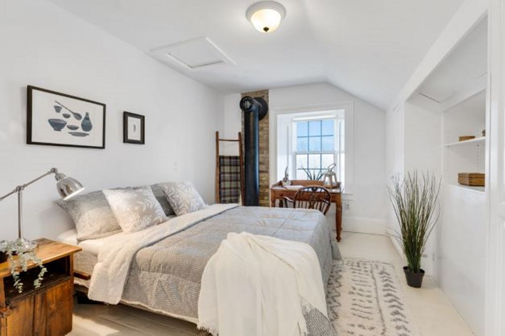 105 Rathwell Rd Perth – Photos – Stone Homes For Sale In Ontario