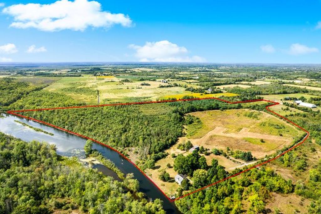 105 Rathwell Rd Perth – Photos – Stone Homes For Sale In Ontario