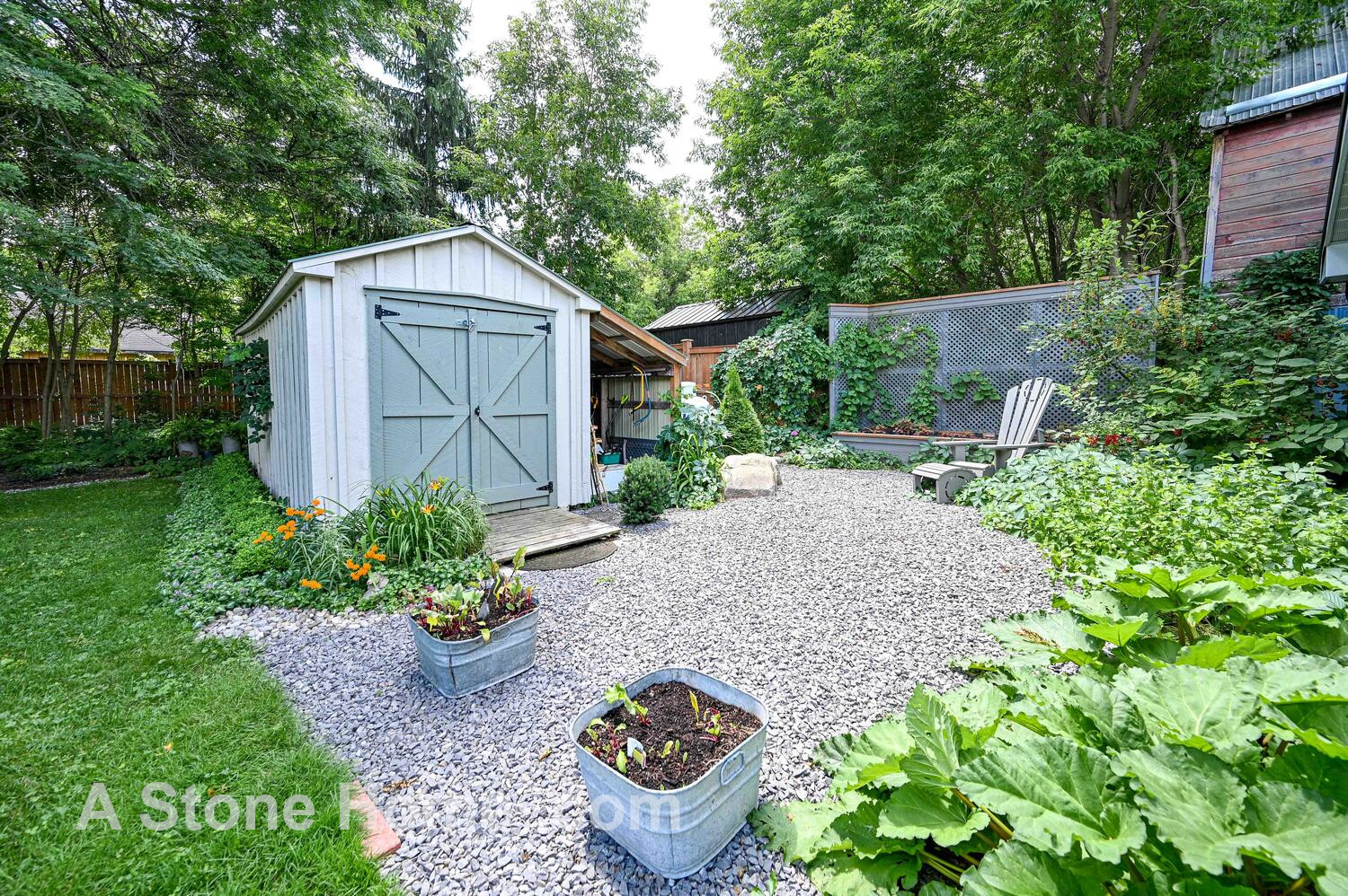 106 Brock Street Merrickville – photos – A Stone Home .com